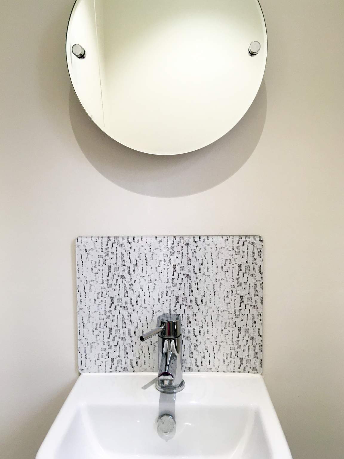Splashbacks for Small Kitchens and Bathrooms - Emma Britton - Emma Britton