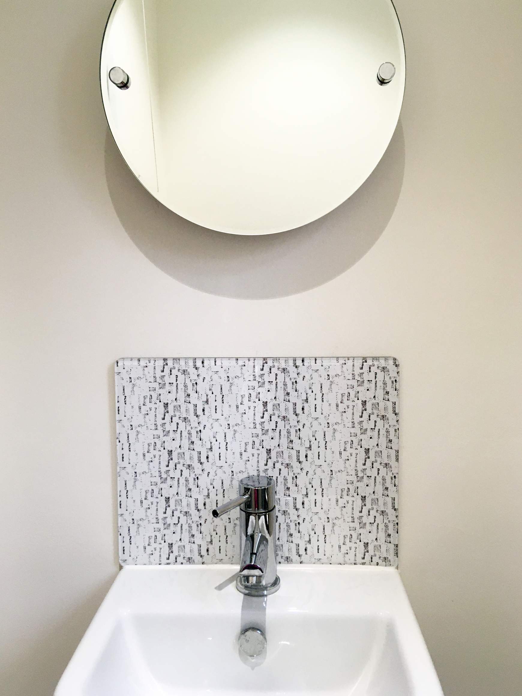 Splashbacks for Small Kitchens and Bathrooms - Emma Britton - Emma Britton